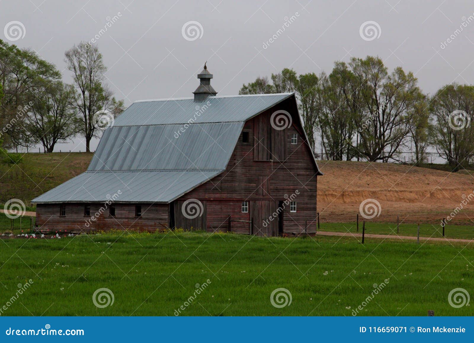 Rural Farm Barn stock image. Image of family, field - 116659071