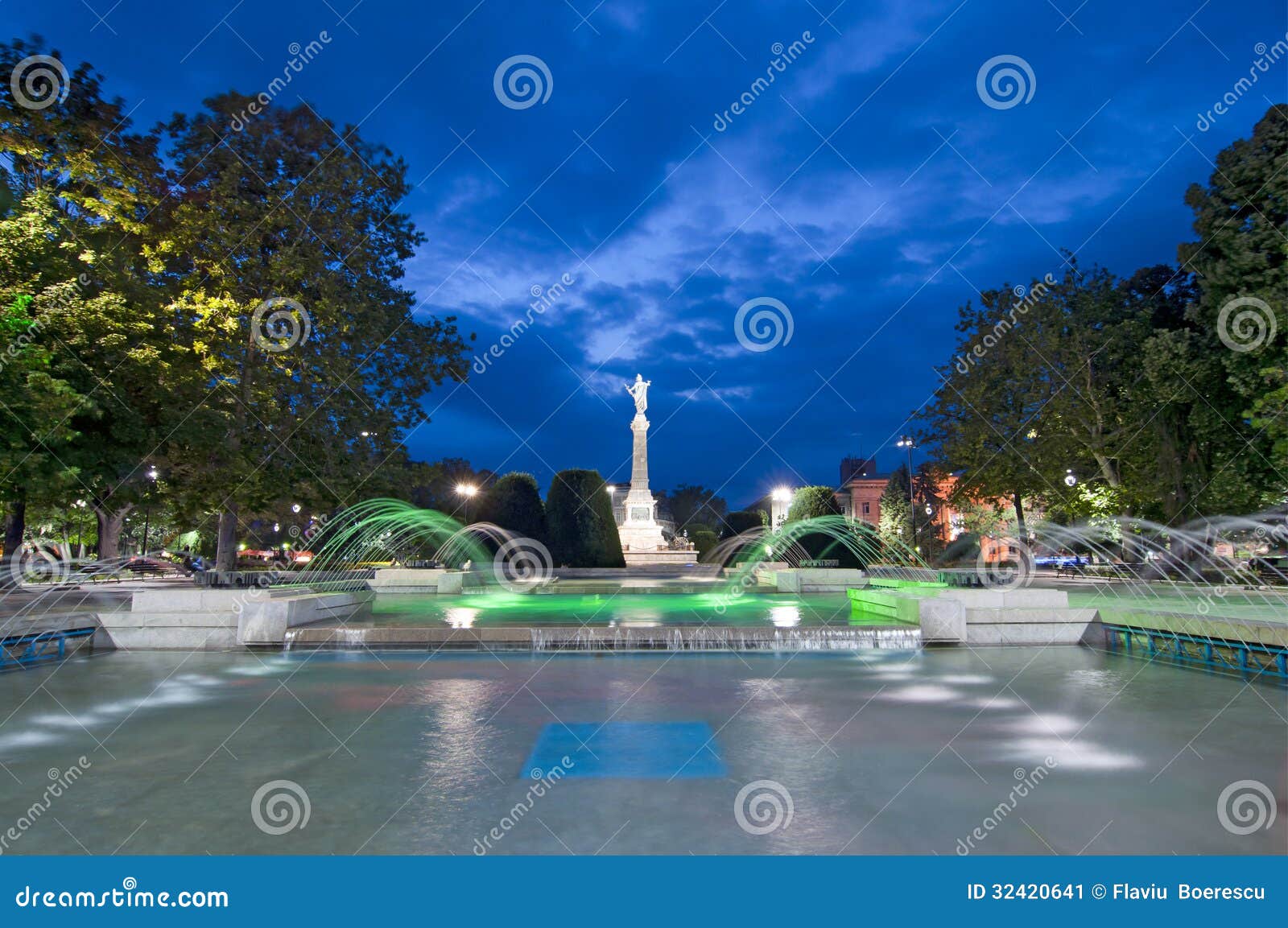 Ruse, Bulgarie image stock. Image du architecture, excessif - 32420641