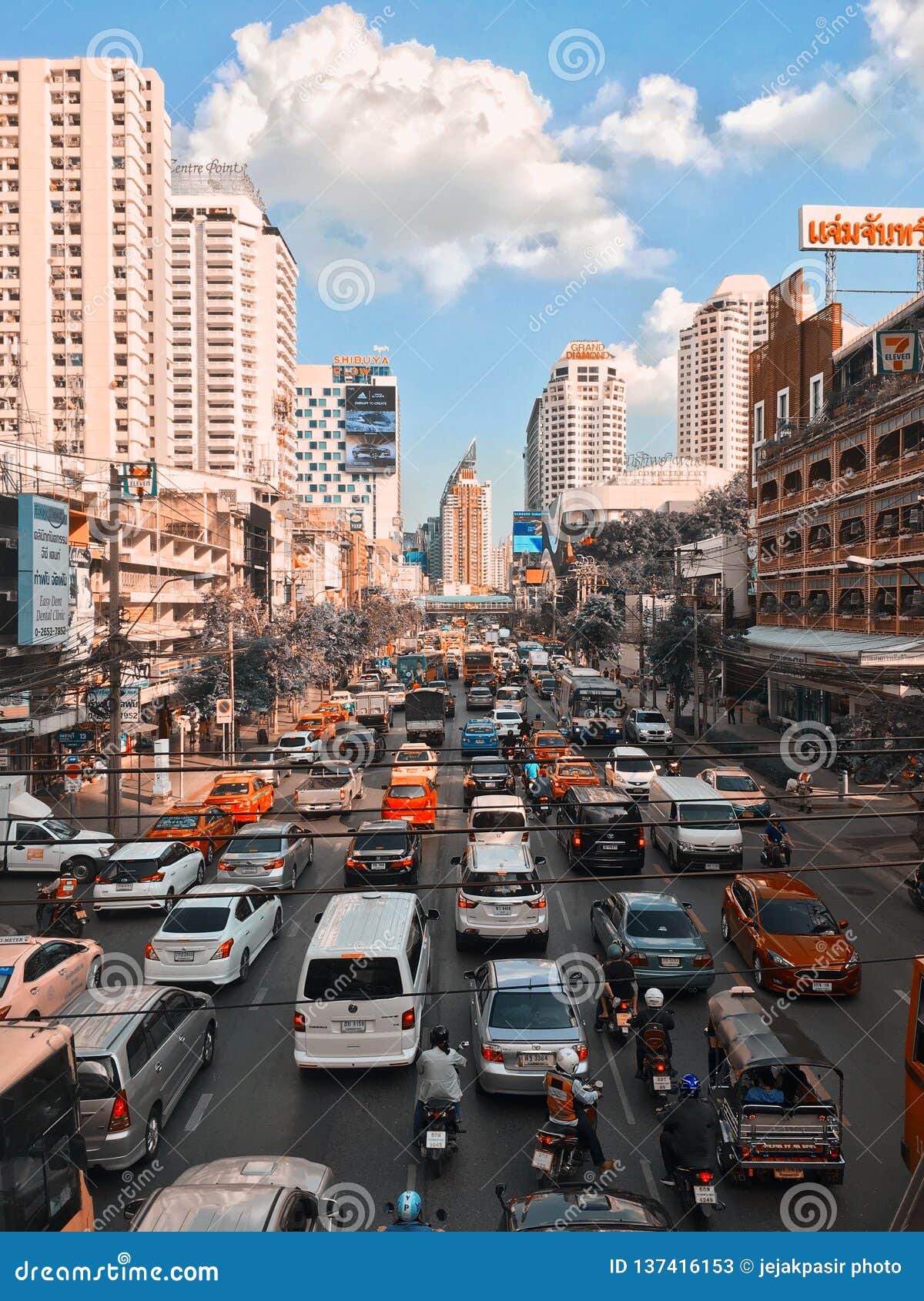 Rush Hour editorial stock photo. Image of people, hour - 137416153