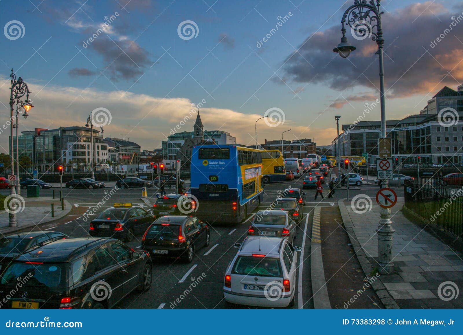 Rush Hour in Dublin editorial stock photo. Image of dublin - 73383298