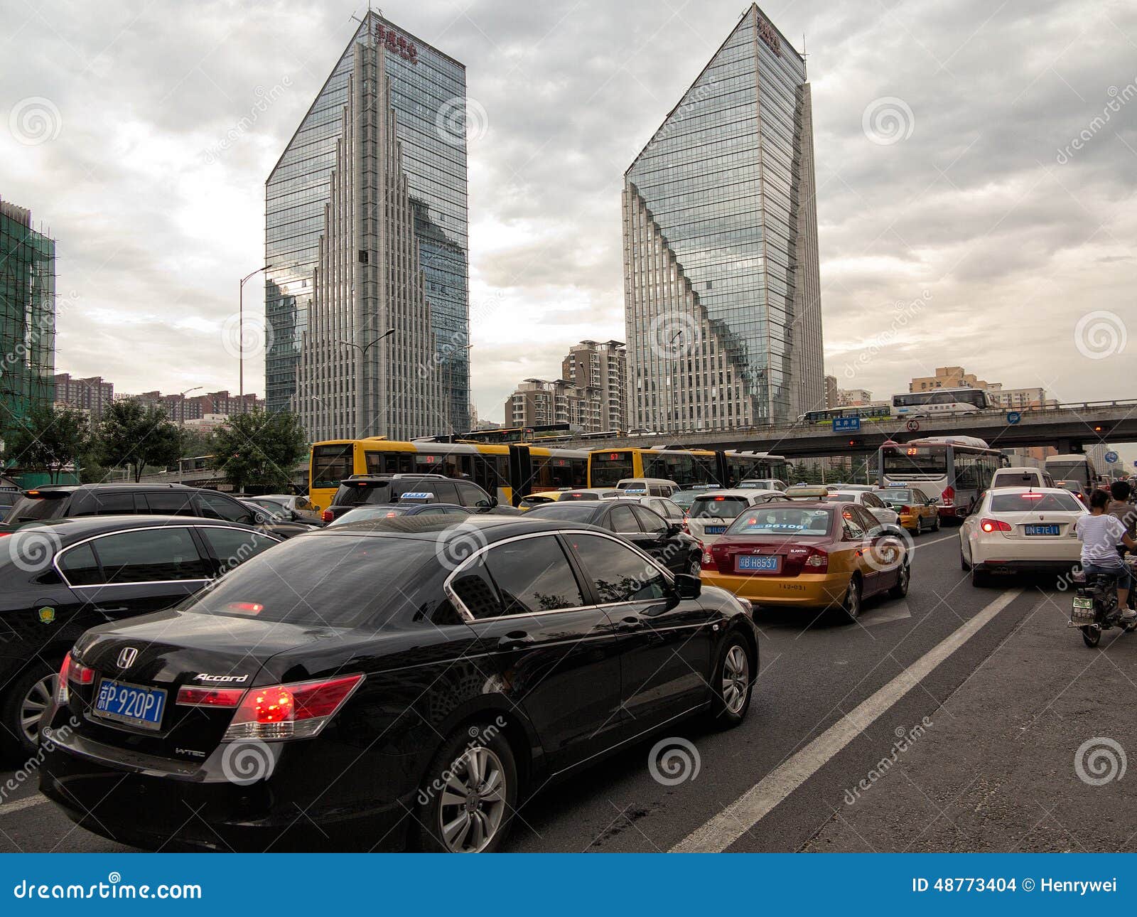 Rush hour traffic editorial stock image. Image of cityscape - 48773404