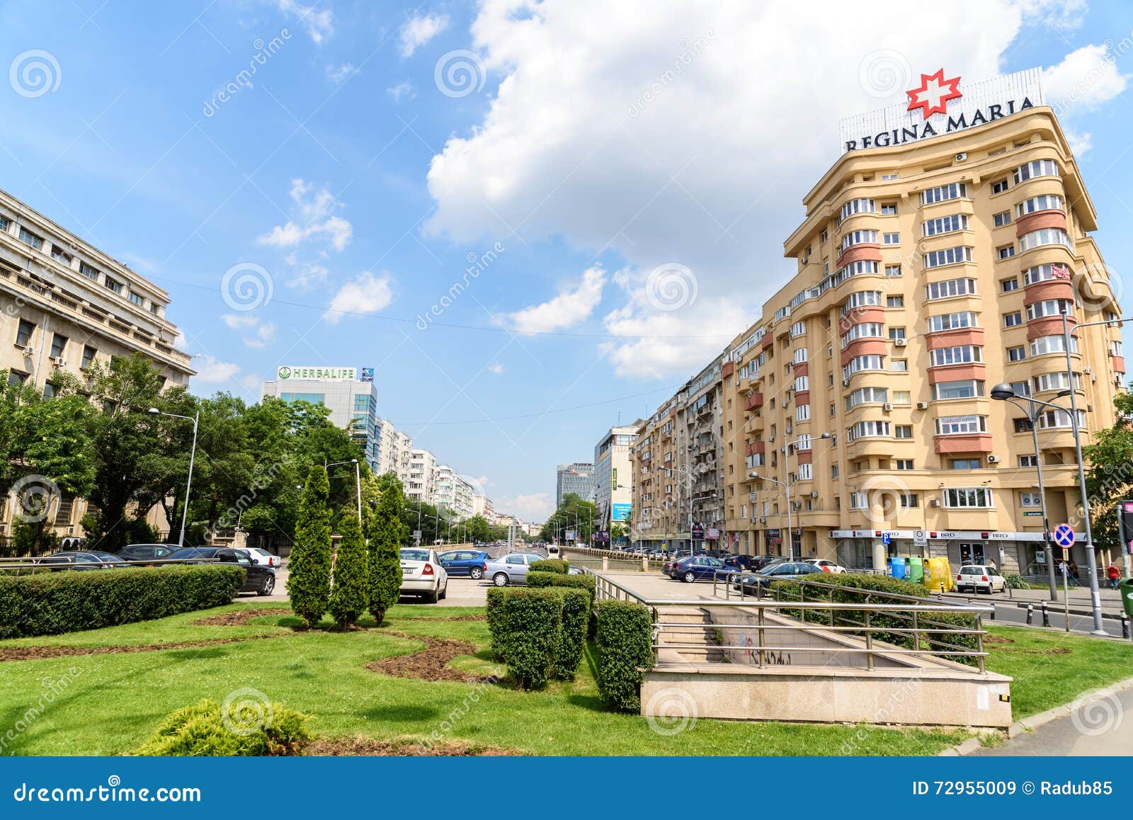 Rush Hour Traffic on Victory Square in Bucharest Editorial Stock Image ...
