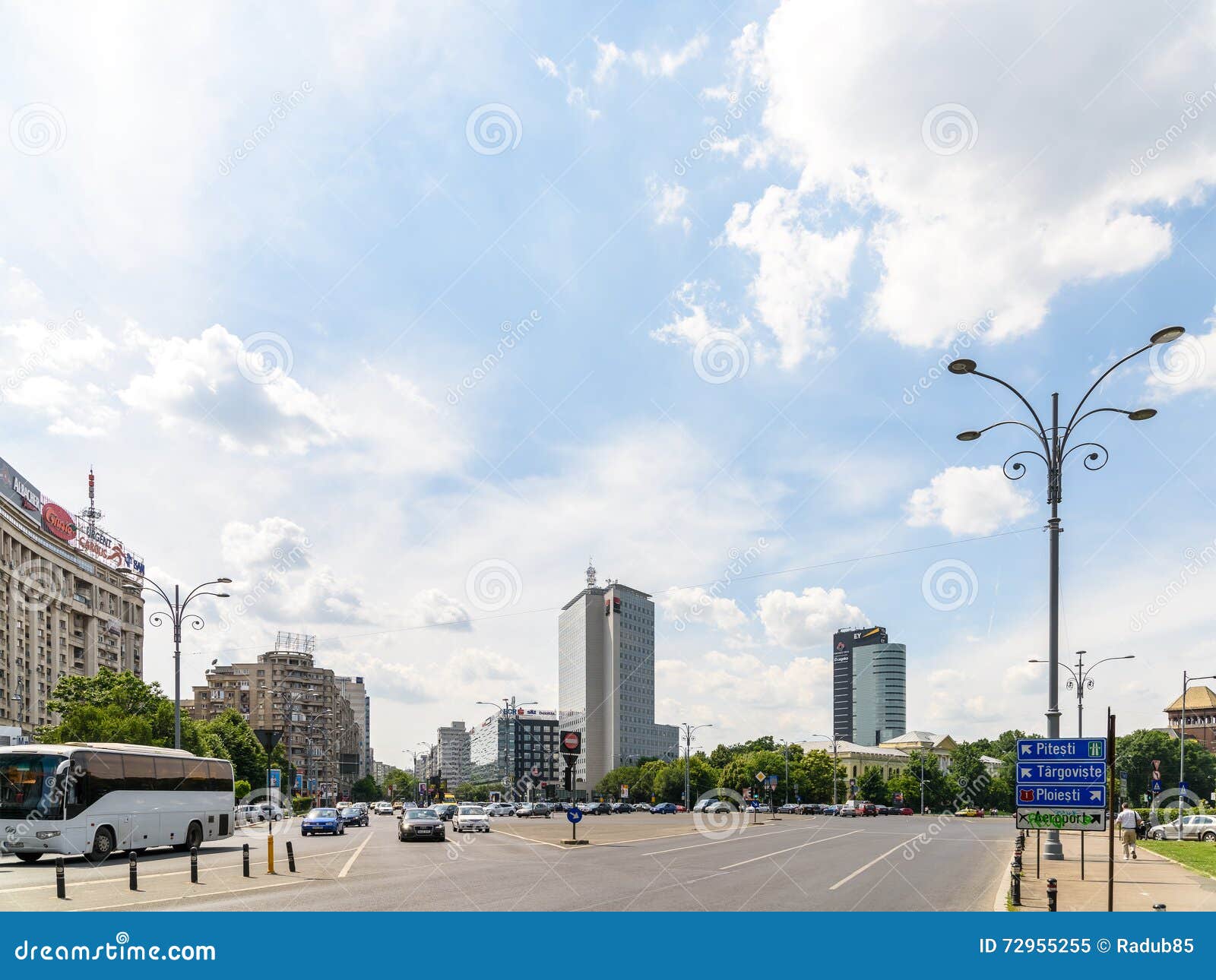 Rush Hour Traffic on Victory Square in Bucharest Editorial Image ...