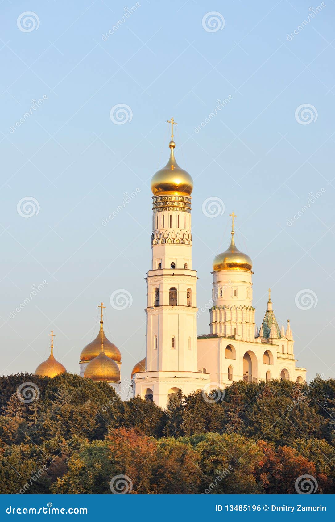 Russia. Gold Domes of Moscow Kremlin Stock Photo - Image of moscow ...