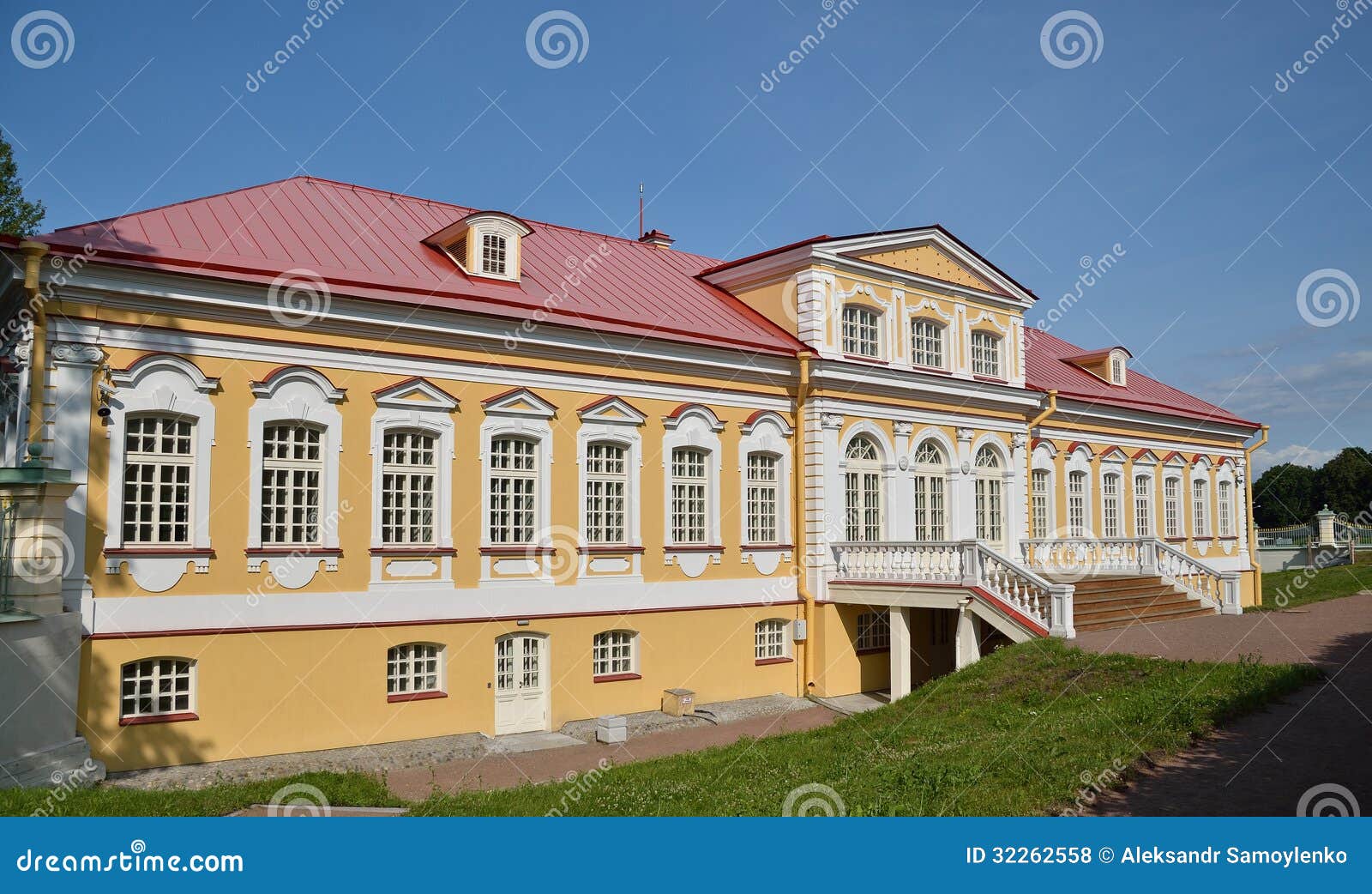 Russian Baroque of the 17th Century Stock Photo - Image of garden ...