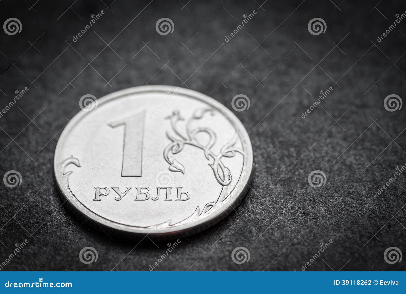Russian coin - one ruble. stock photo. Image of accounts - 39118262