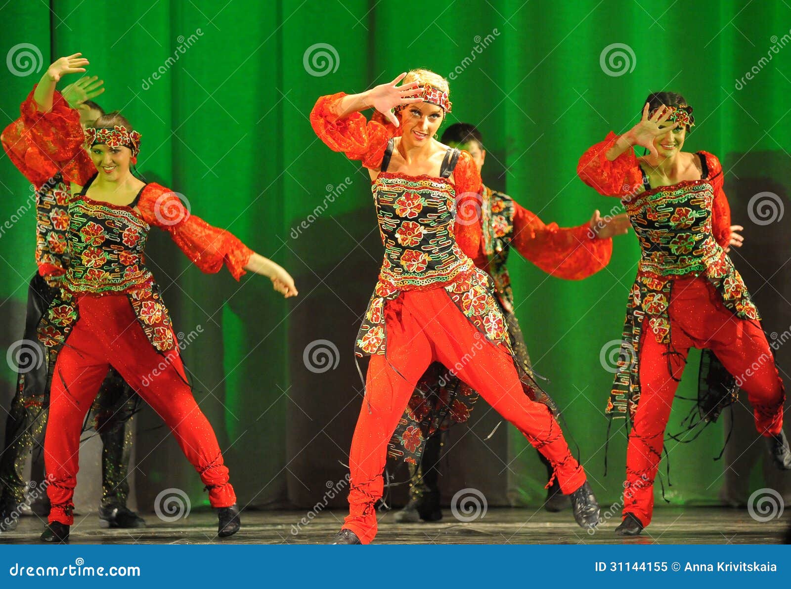 Russian dance editorial image. Image of perform, dancing - 31144155