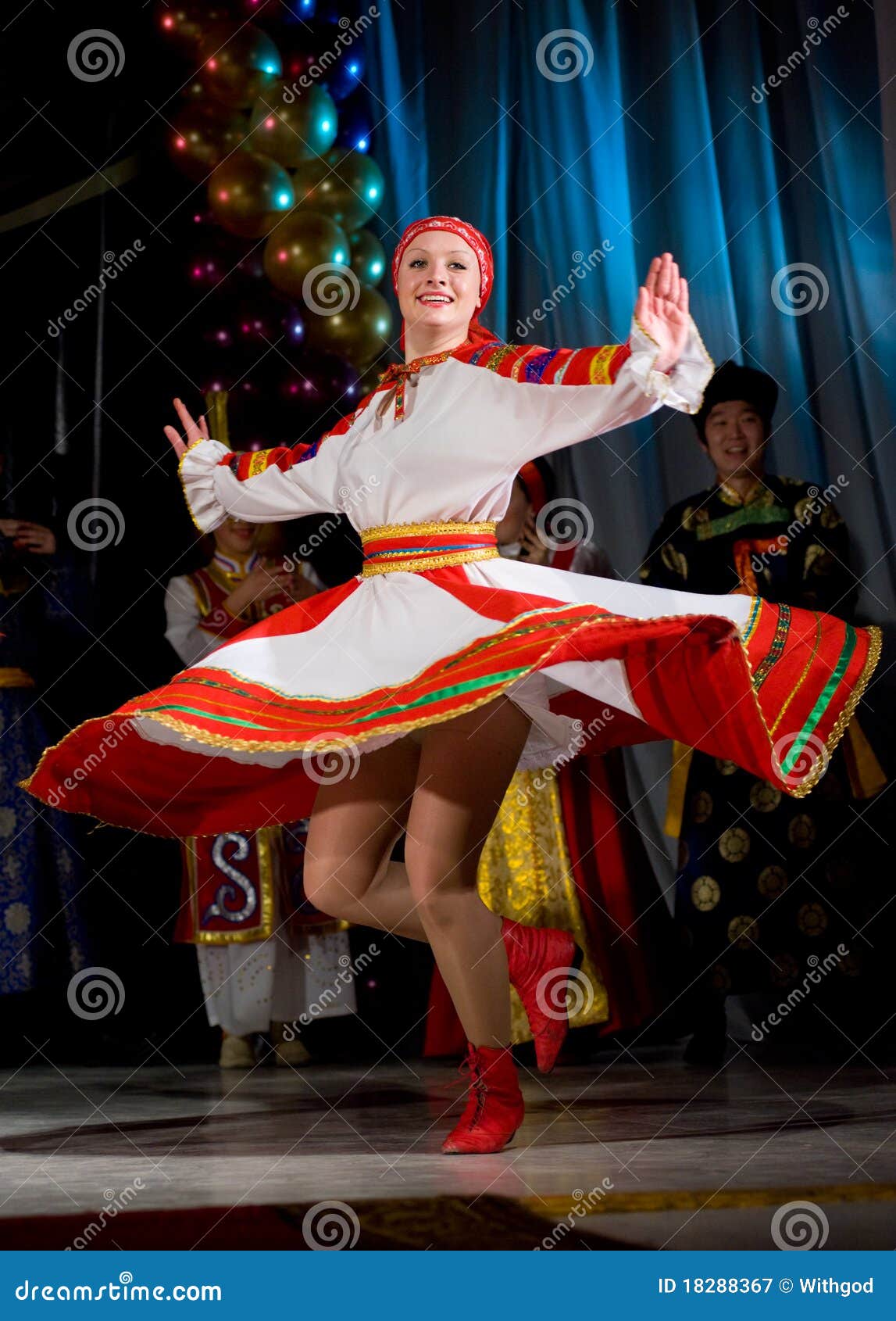 Russian folk dance editorial photography. Image of group - 18288367