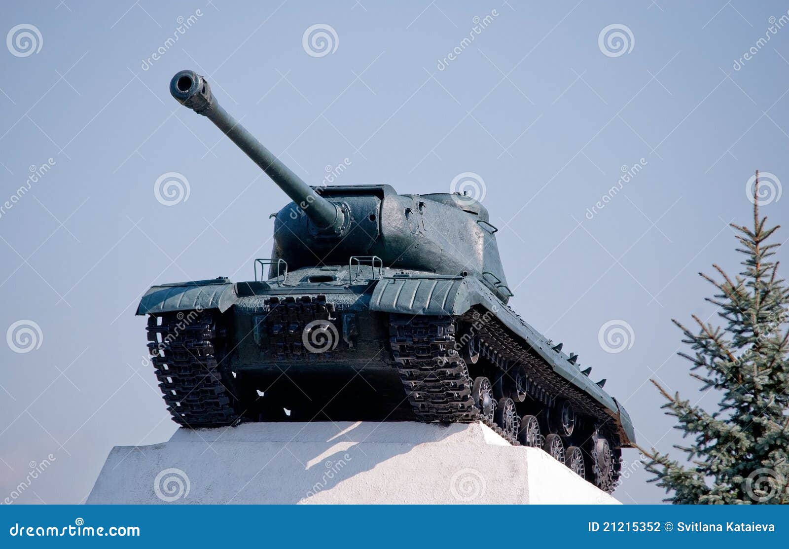 Russian heavy tank is stock photo. Image of dubno, army - 21215352