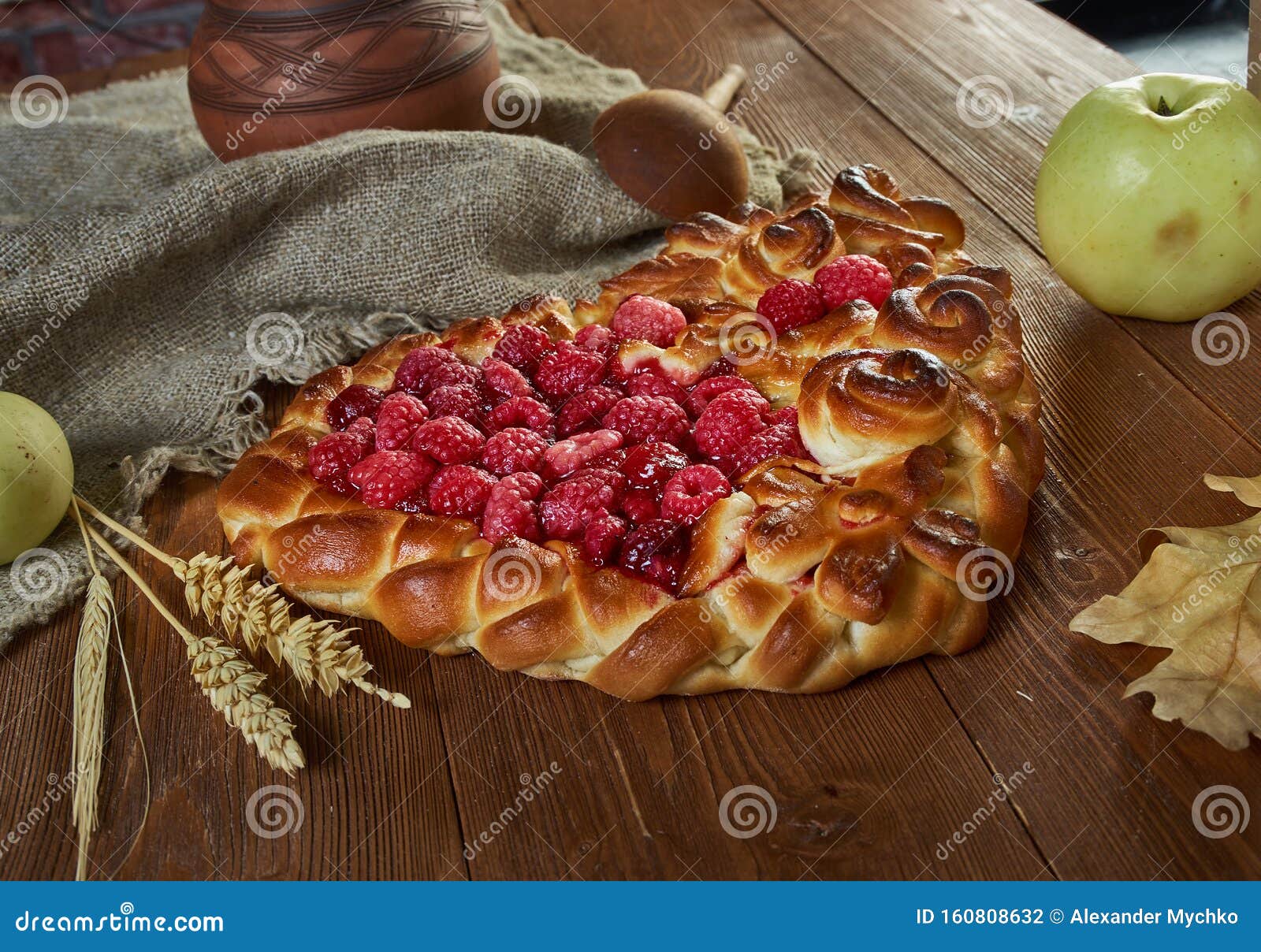 Russian pies Pirog stock photo. Image of food, raspberries - 160808632