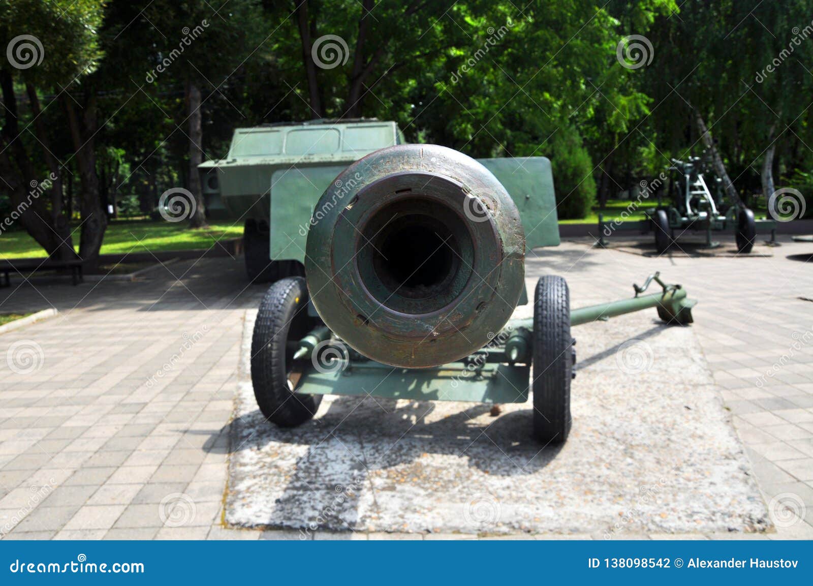 Russian Howitzer Gun From Year 1938. Divisional Artillery Piece ...