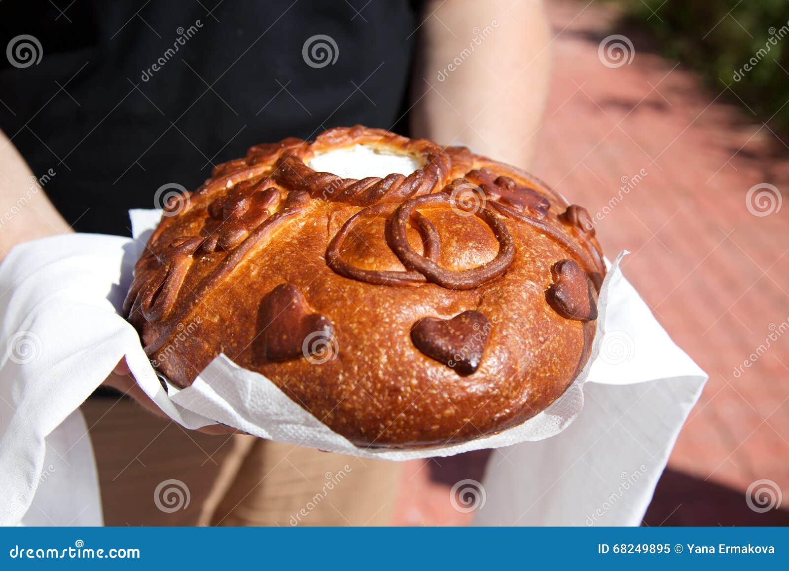 Russian Wedding Bread with Salt Stock Image - Image of symbolism, tasty ...