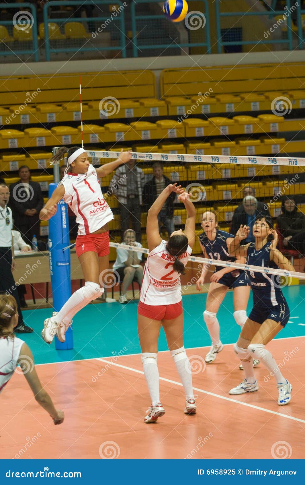 Women Volleyball Player Angry And Disbelief Reaction Editorial Photo ...