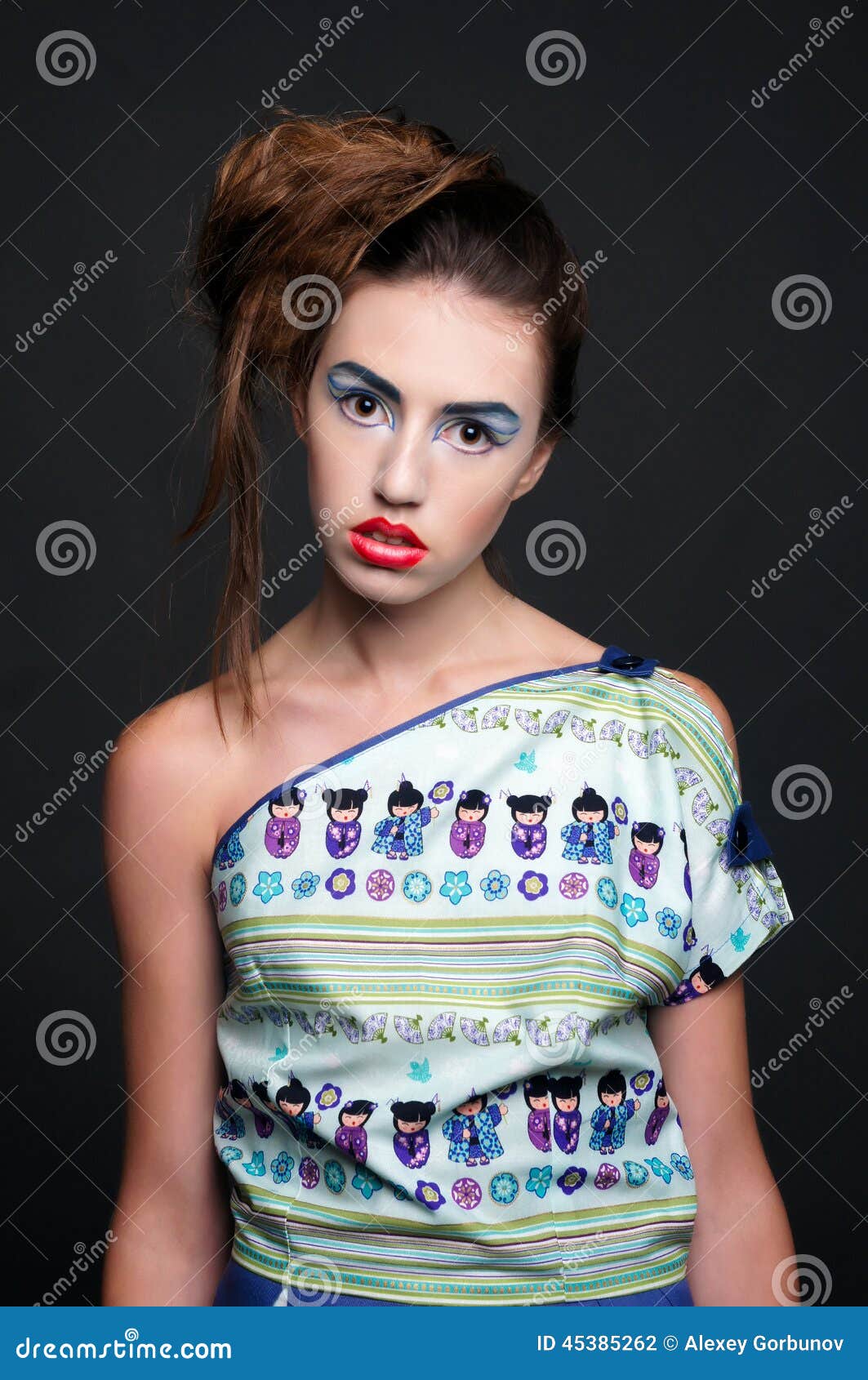 Russisch model stock foto. Image of zwart, briljant, sluit - 45385262