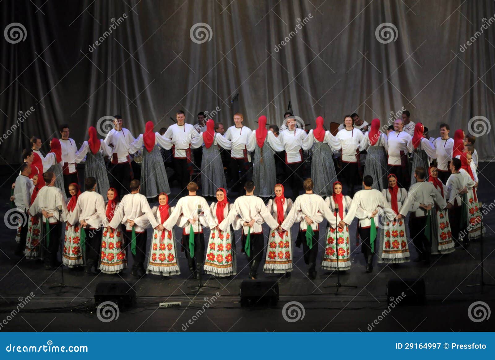 Russische dans redactionele fotografie. Image of dans - 29164997