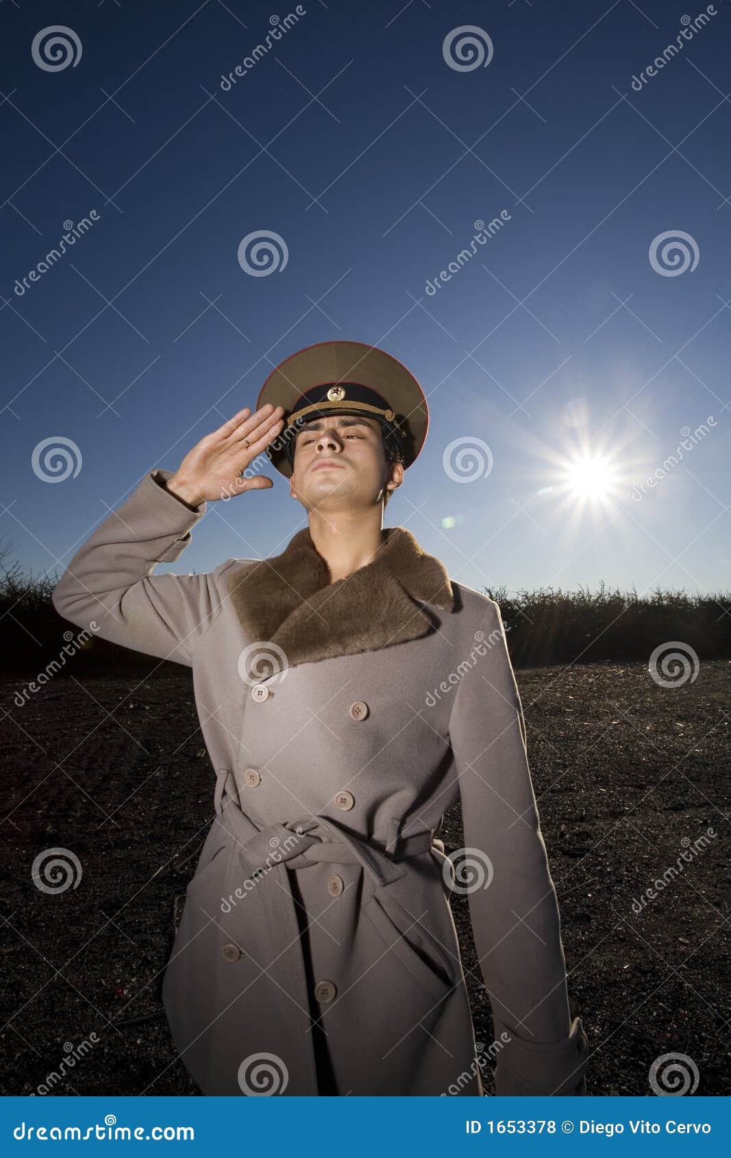 Russischer Soldat stockfoto. Bild von ausblick, abdeckung - 1653378