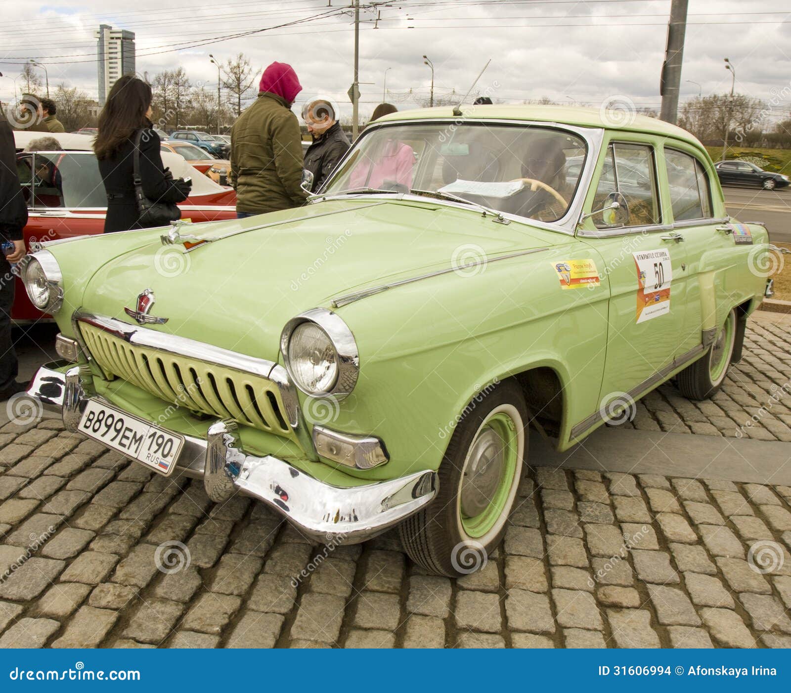 Russisches Retro- Auto Volga Redaktionelles Stockbild - Bild von wolga ...