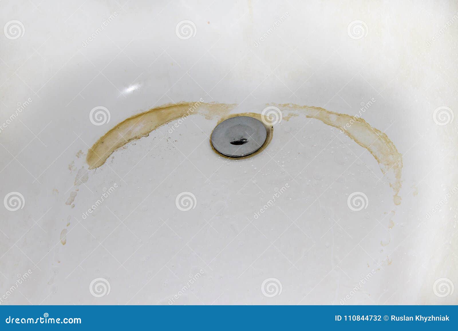 Rust in the bathroom stock photo. Image of remove, retro - 110844732