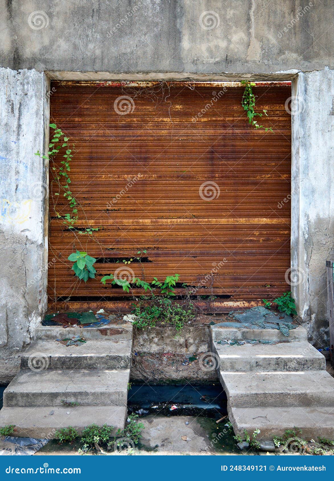 Rust Metal door texture stock image. Image of corrosion - 248349121