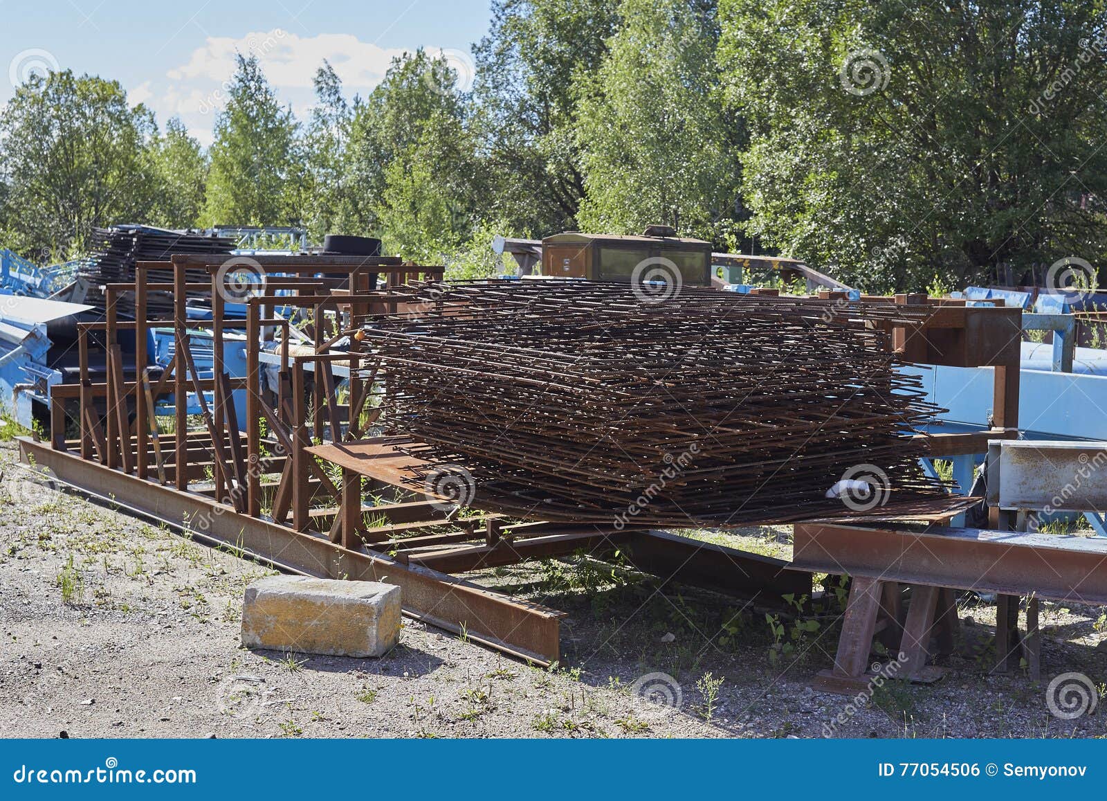 Rust Steel Rod or Bars in Warehouse Stock Photo - Image of demo, girder ...