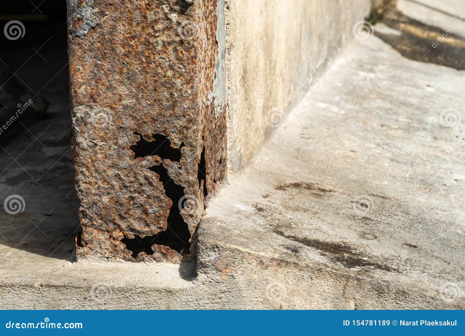 Rust on Steel Structural Columns Stock Image - Image of design, decay ...