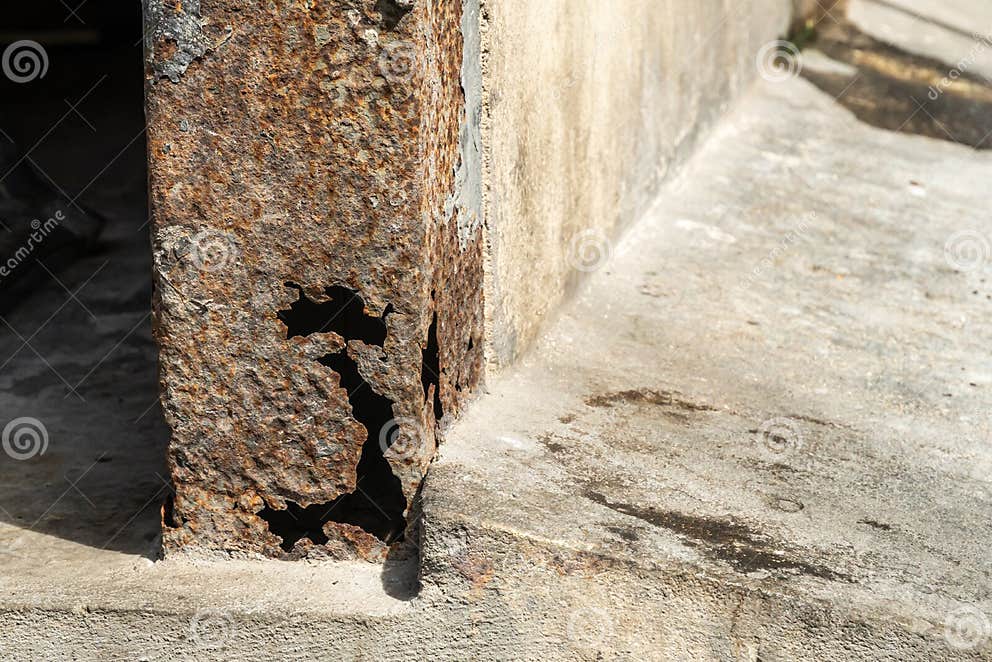 Rust on Steel Structural Columns Stock Image - Image of design, decay ...