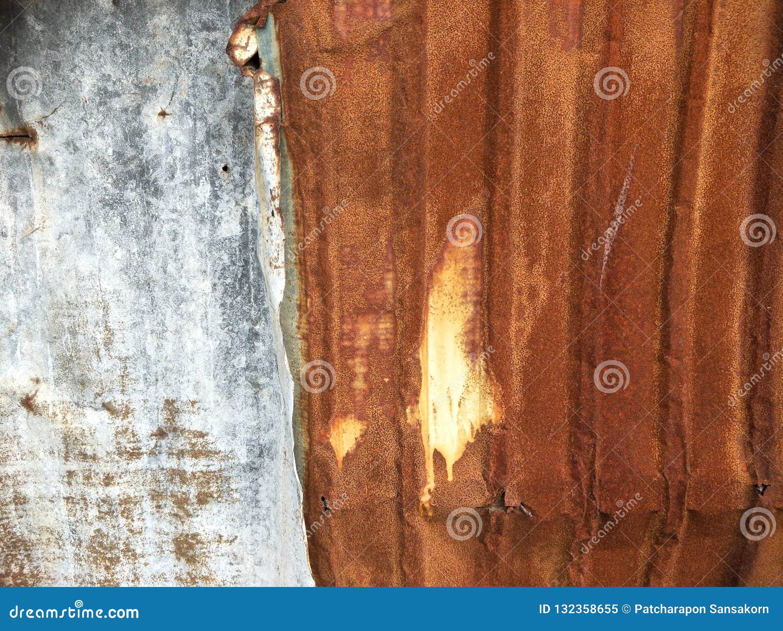 Rust on the wall stock image. Image of redox, presence - 132358655
