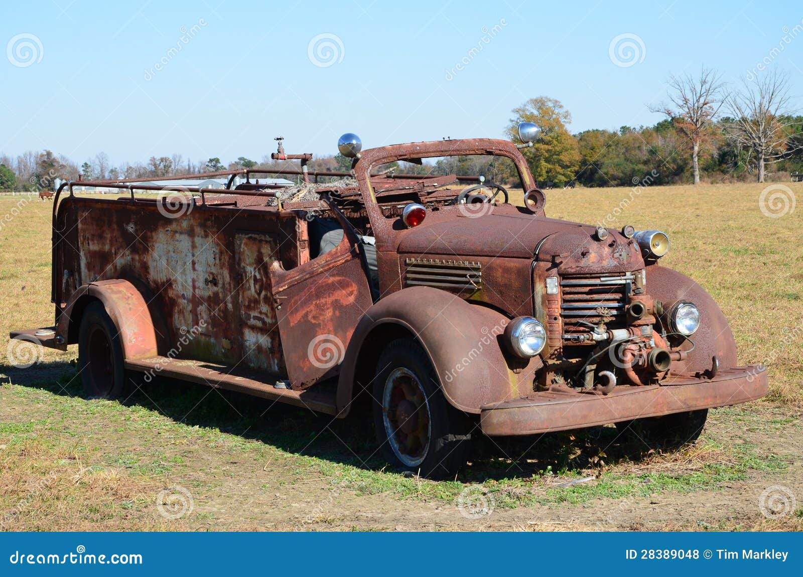 Rusted firetruck stock photo. Image of derelict, yard - 28389048