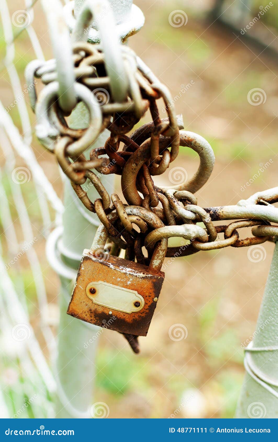 Rusted lock and chain stock image. Image of chain, link - 48771111