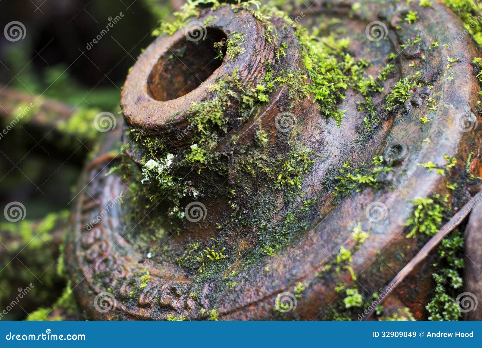 Rusted Metal Wheel Spindle Royalty-Free Stock Photo | CartoonDealer.com ...