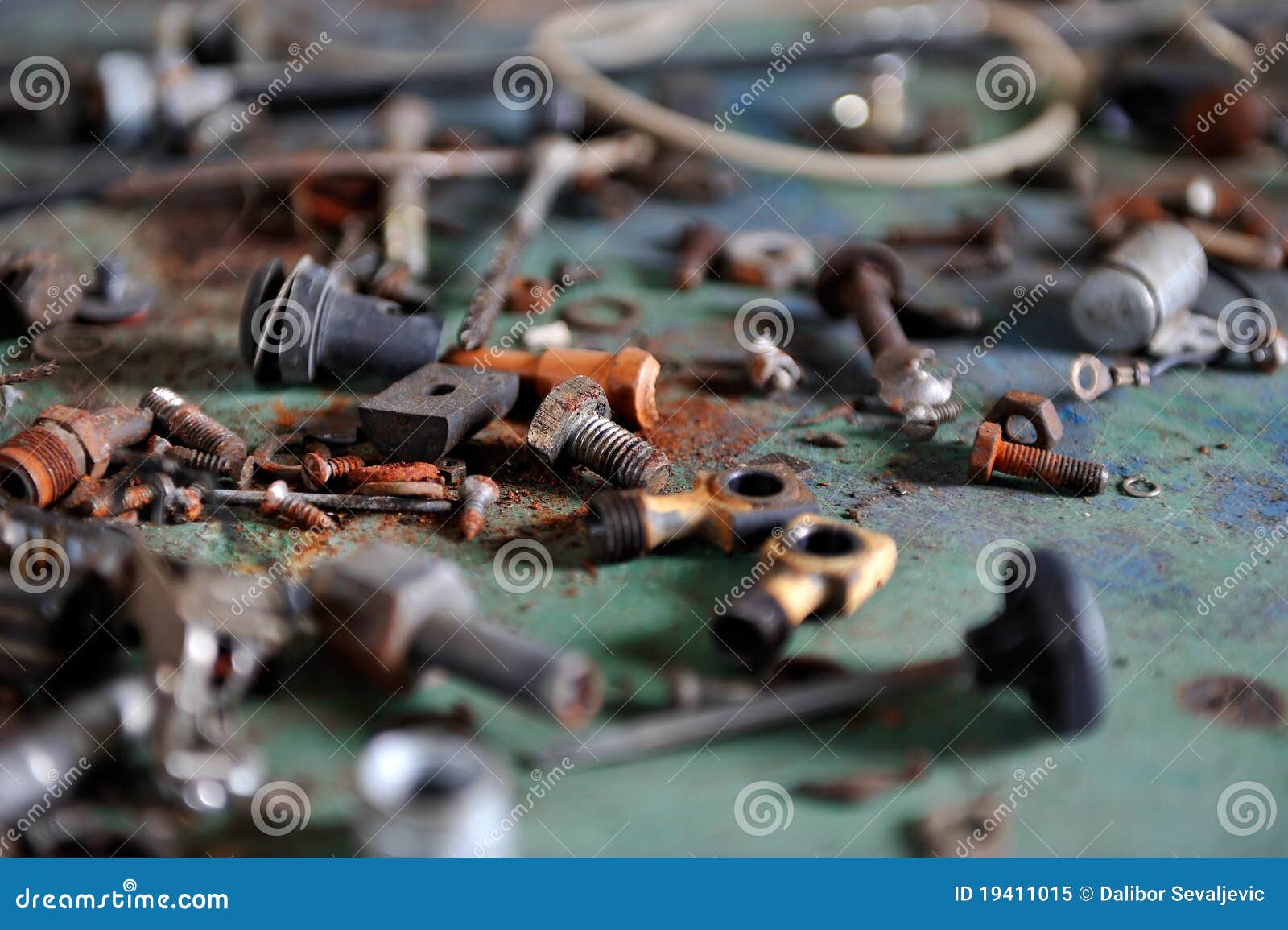 Rusted Screws Picture. Image: 19411015