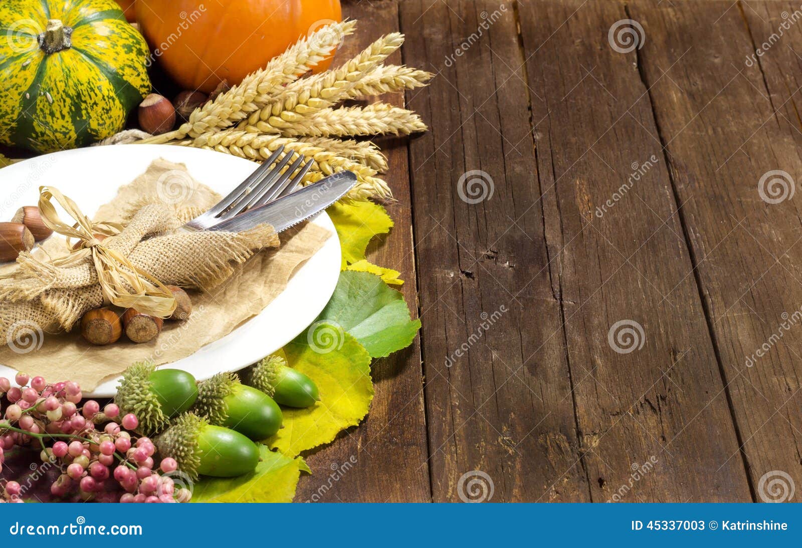 Rustic Autumn Table Setting Stock Image - Image of colorful, country ...