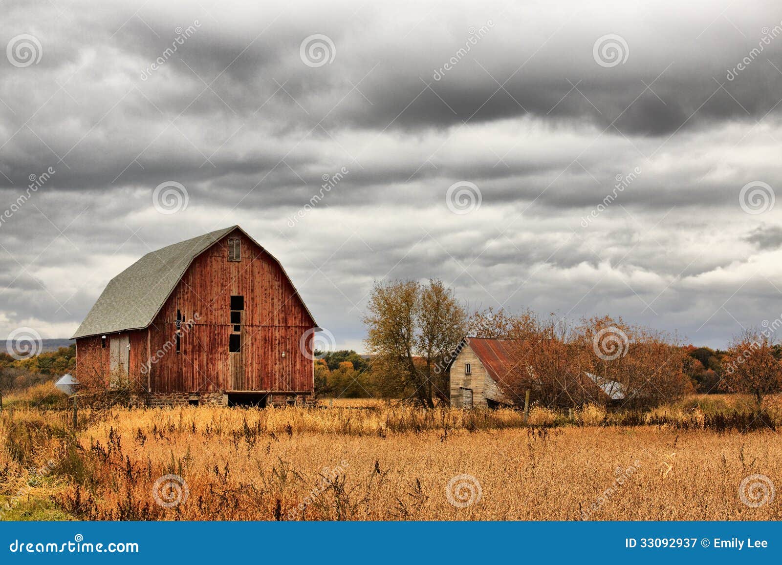 Rustic Barn stock image. Image of family, rustic, autumn - 33092937
