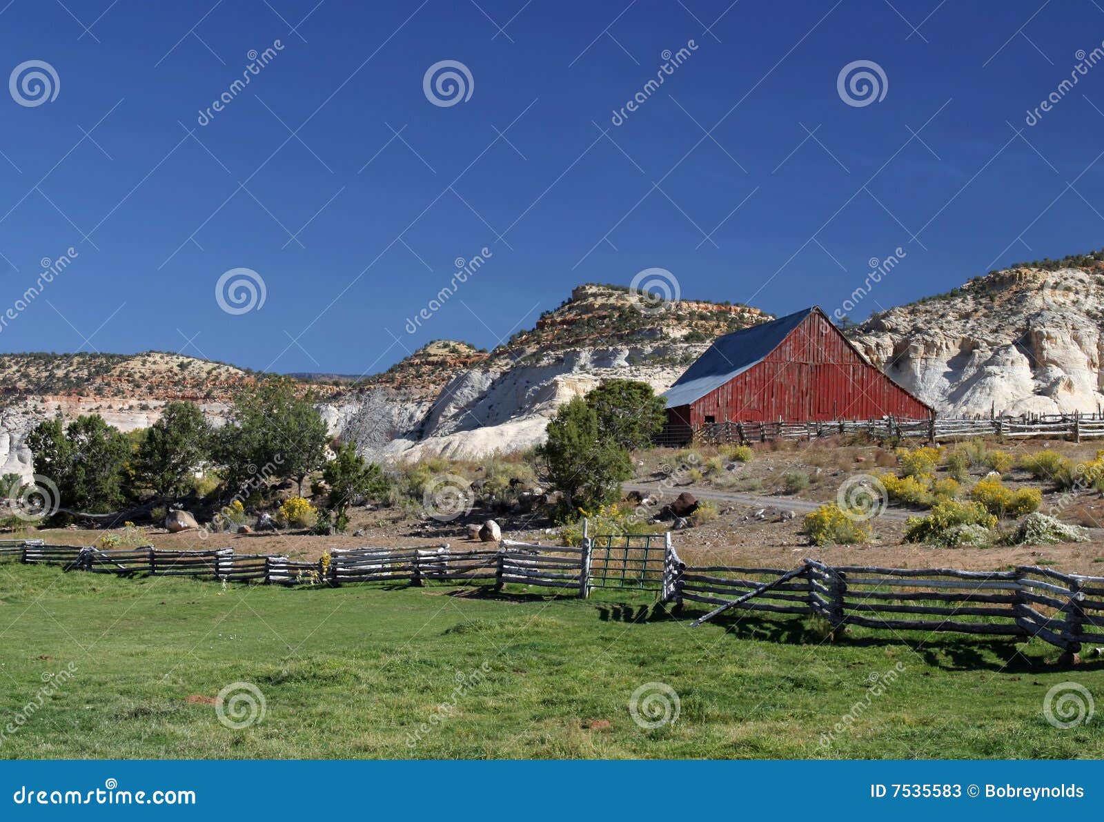 Rustic Barn and Rural Landscape Stock Image - Image of grass, beautiful ...