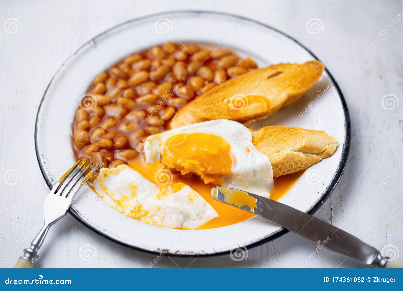 Rustic English Baked Beans Egg Toast Breakfast Stock Photo - Image of ...