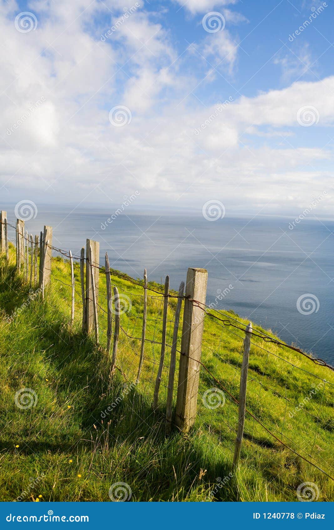 2,033 Scottish Fence Stock Photos - Free & Royalty-Free Stock Photos ...