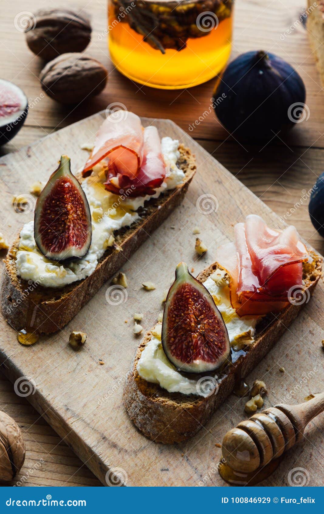 Rustic figs bruschetta stock image. Image of board, cuisine - 100846929