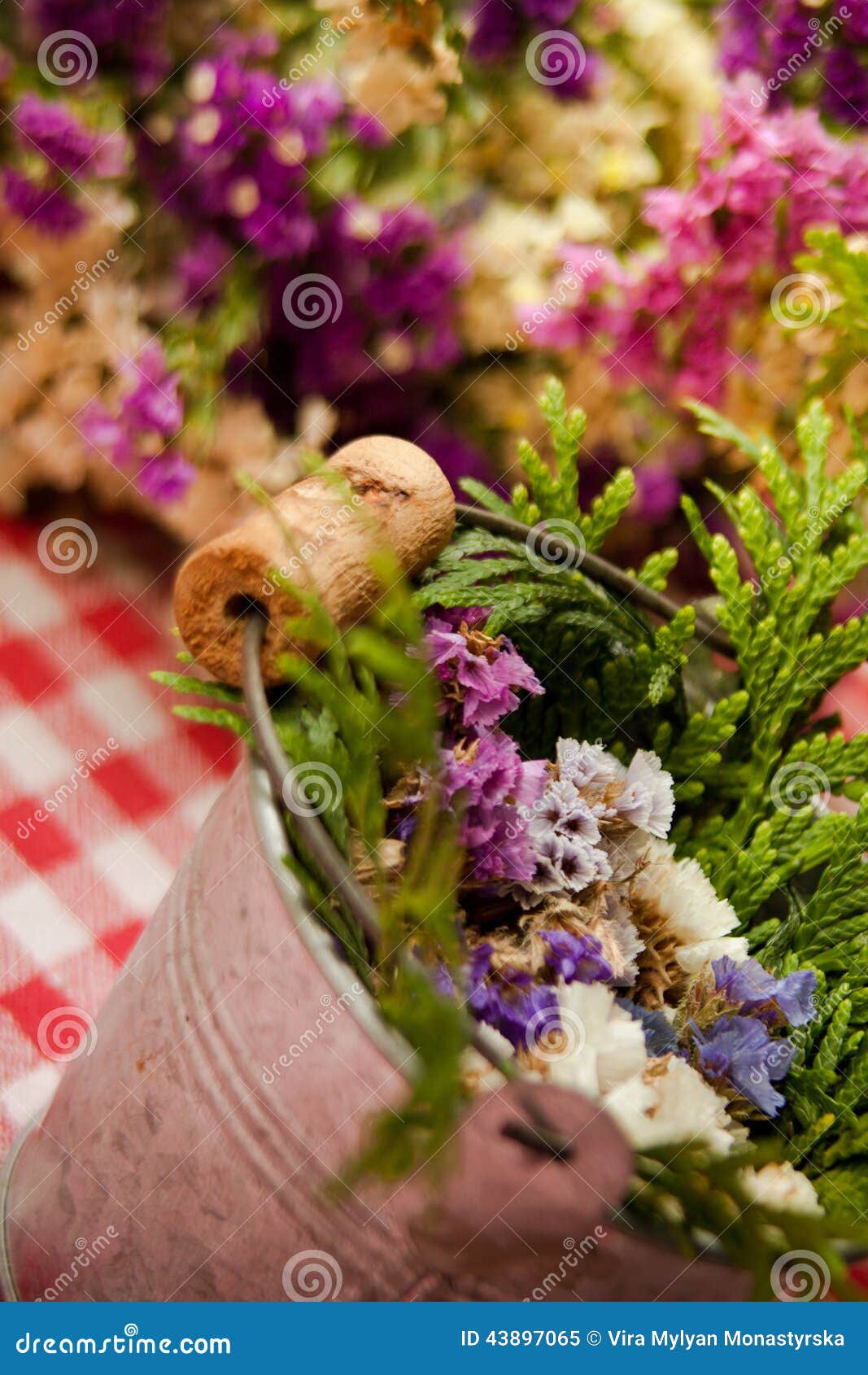 Rustic flowers decor stock image. Image of blossom, cloth - 43897065