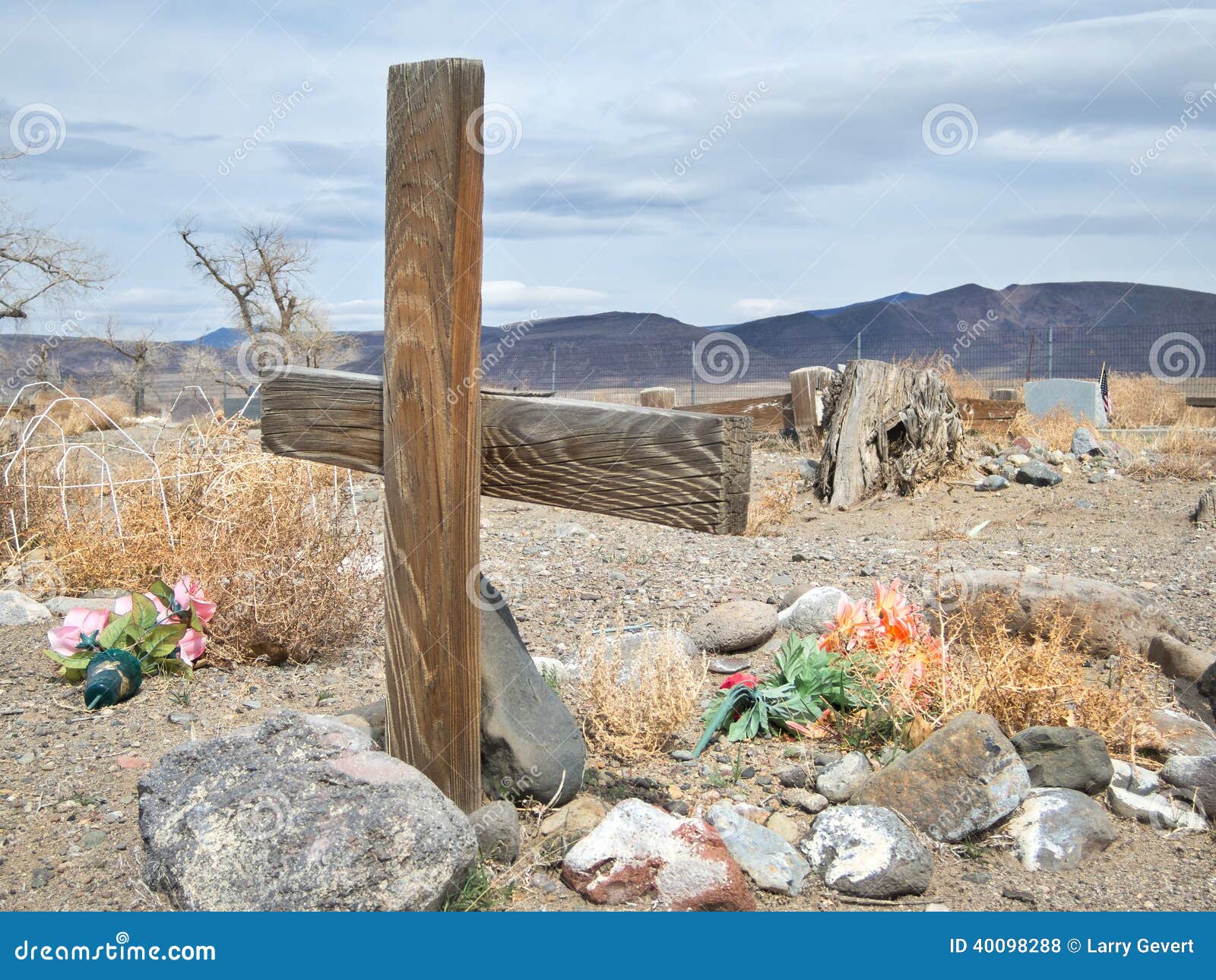 Rustic grave stock photo. Image of clouds, death, funeral - 40098288
