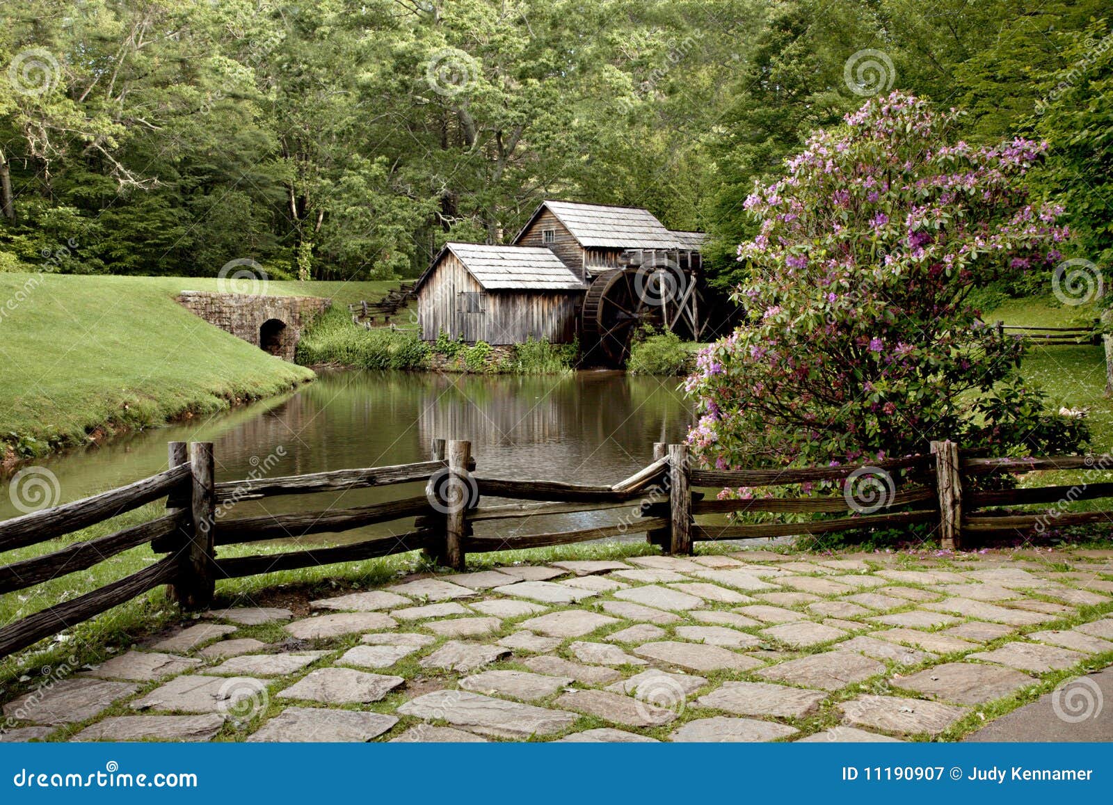 Rustic Gristmill and Mill Pond Stock Image - Image of grist, mill: 11190907