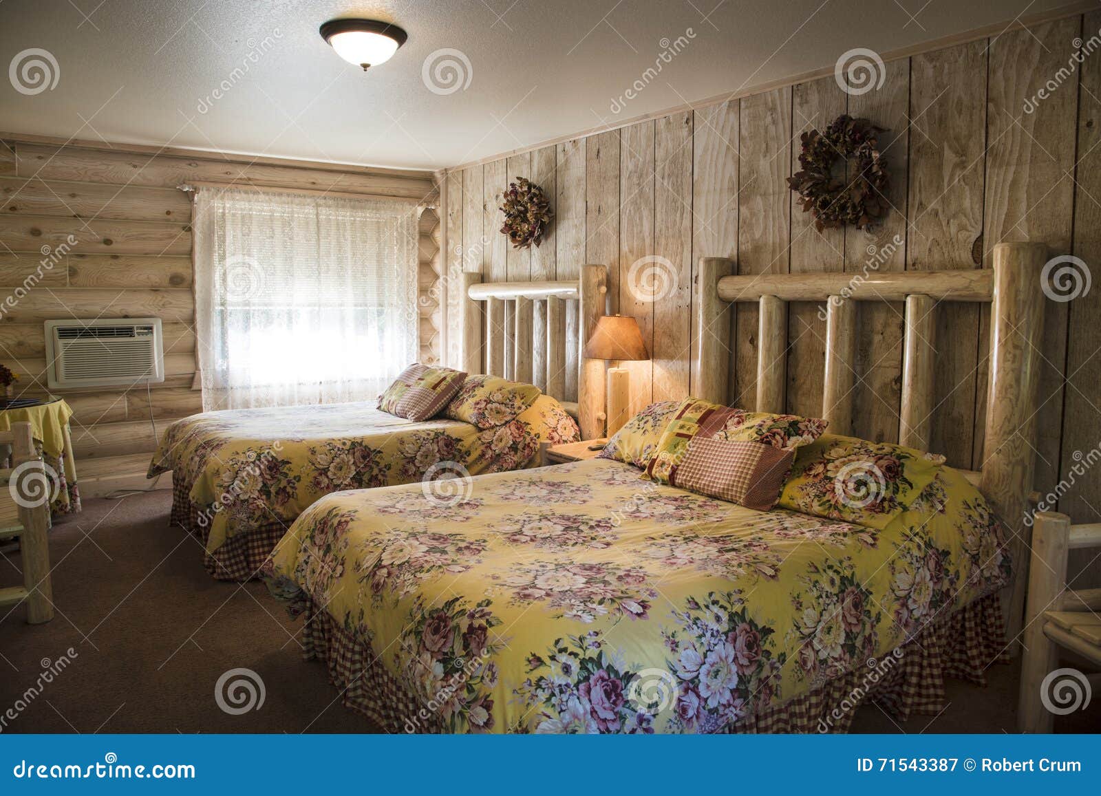 Rustic motel room stock image. Image of country, furniture - 71543387