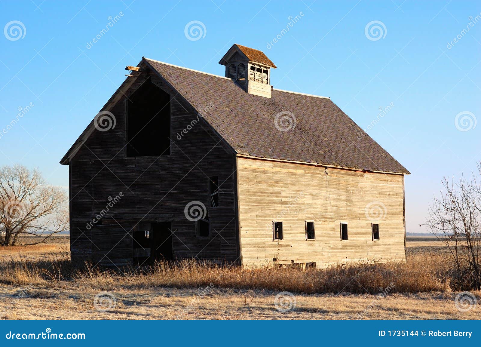 Rustic old barn stock photo. Image of vintage, farming - 1735144