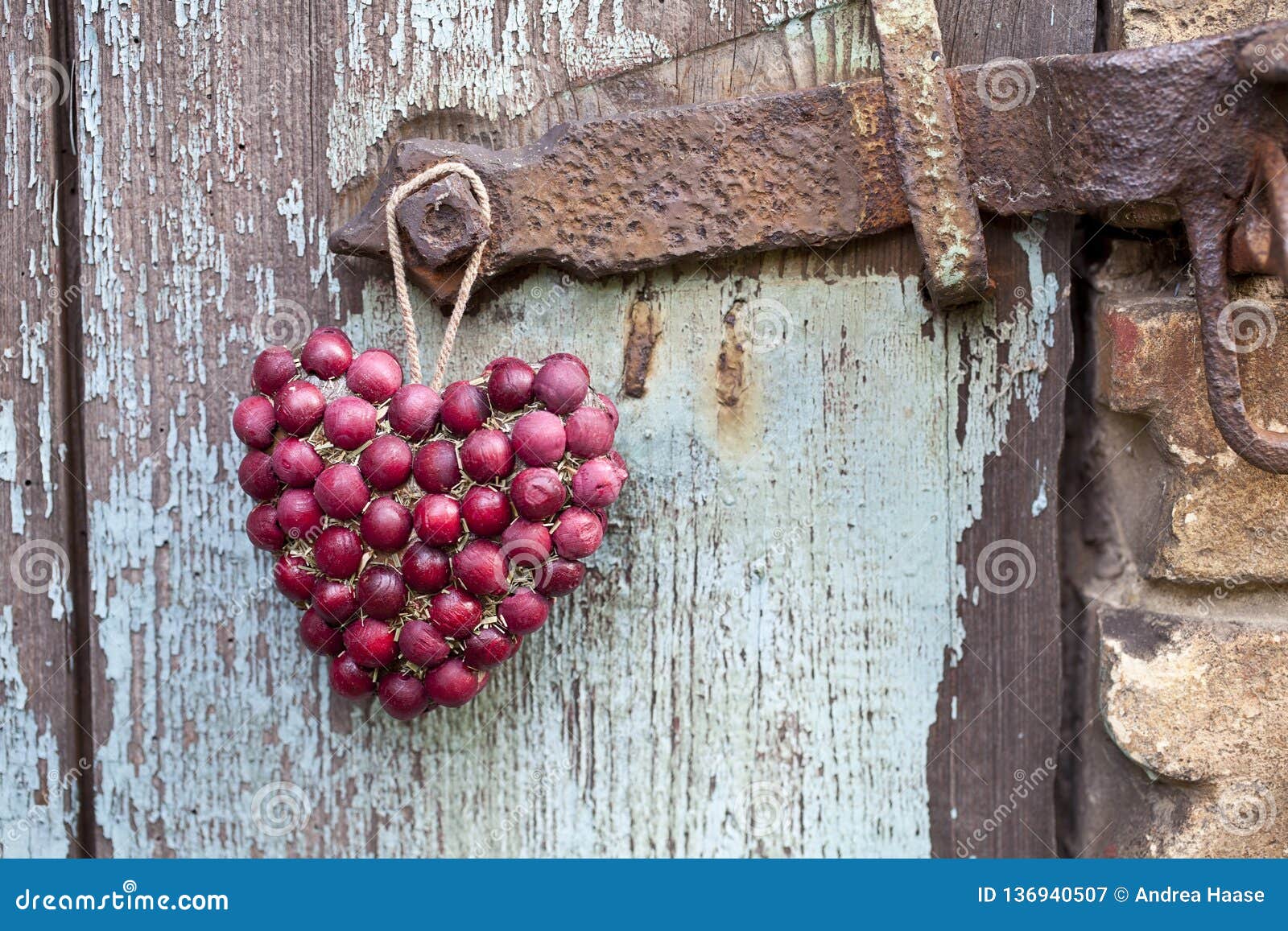Rustic Red Berry Heart Hanging Stock Image - Image of heart, style ...
