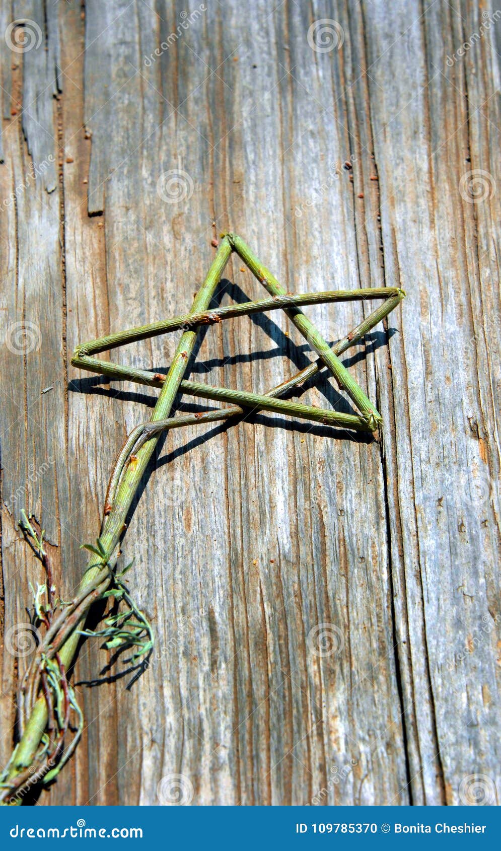 Rustic Star on Rustic Board Stock Photo - Image of laying, shape: 109785370