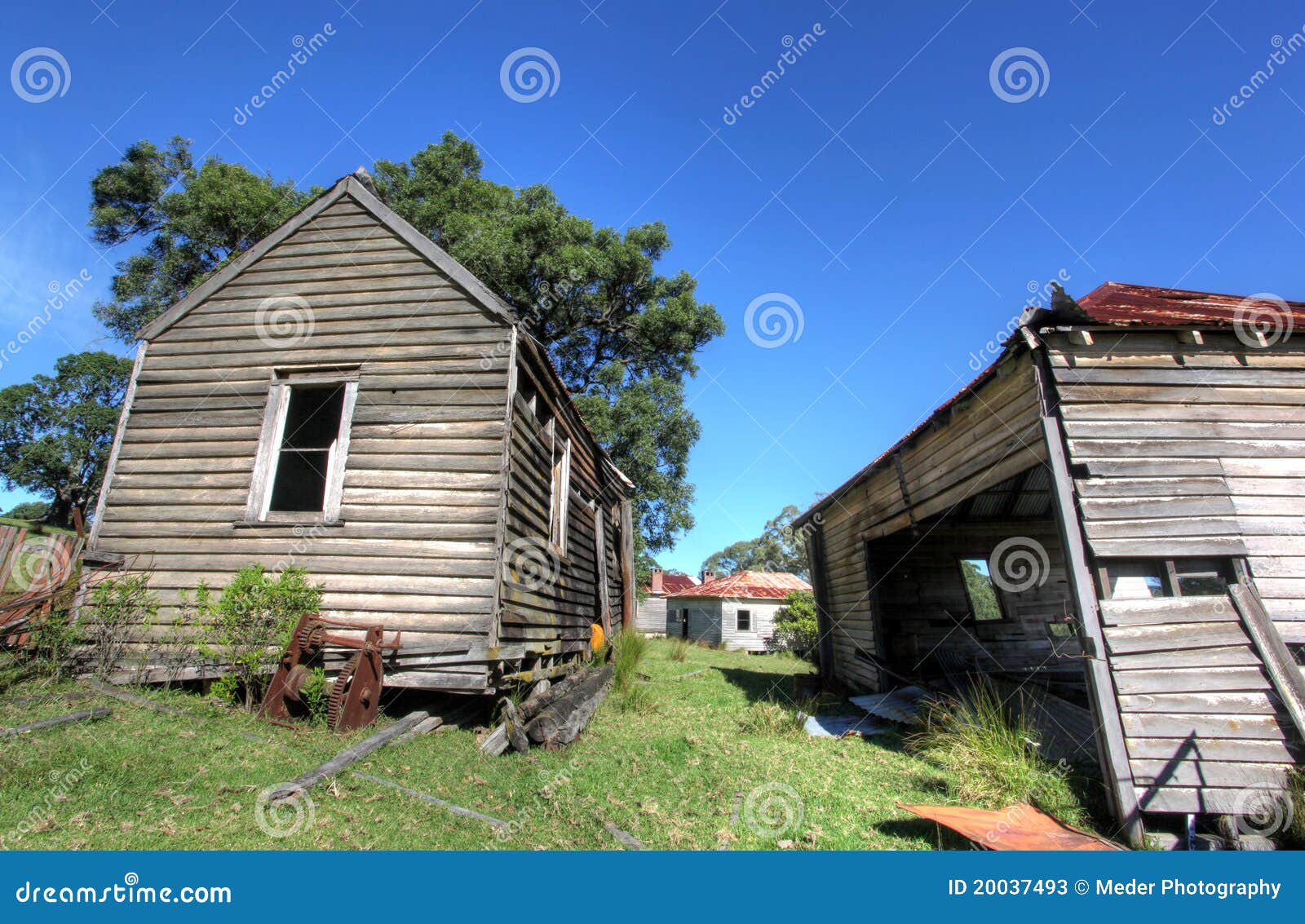 Rustic wooden cottage stock image. Image of country, house - 20037493