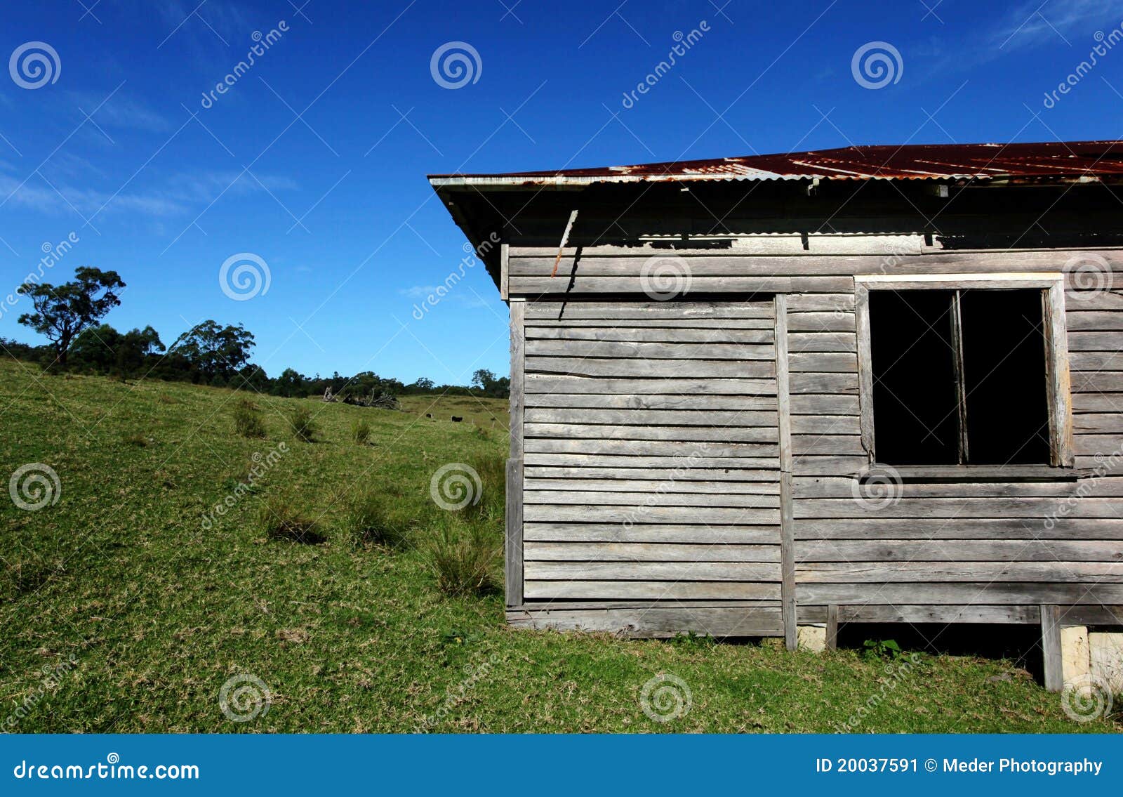 Rustic wooden cottage stock image. Image of cabin, grass - 20037591