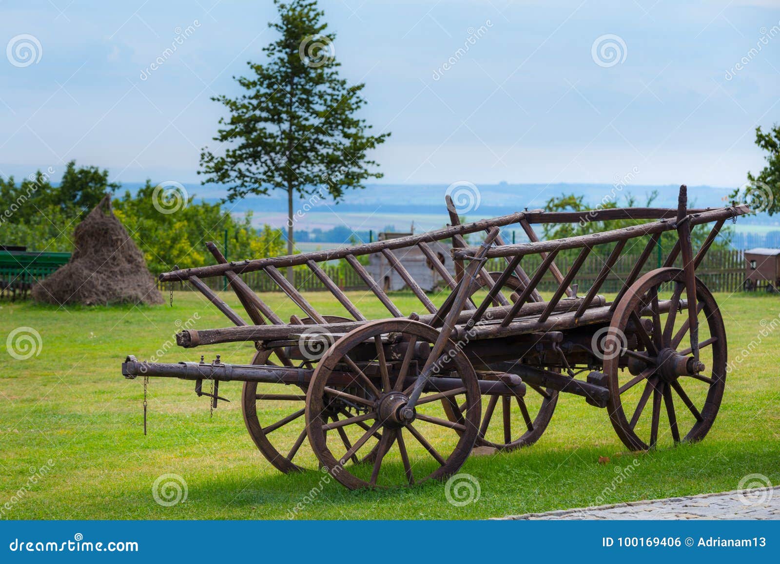 Rustic wooden wagon stock photo. Image of conveyance - 100169406