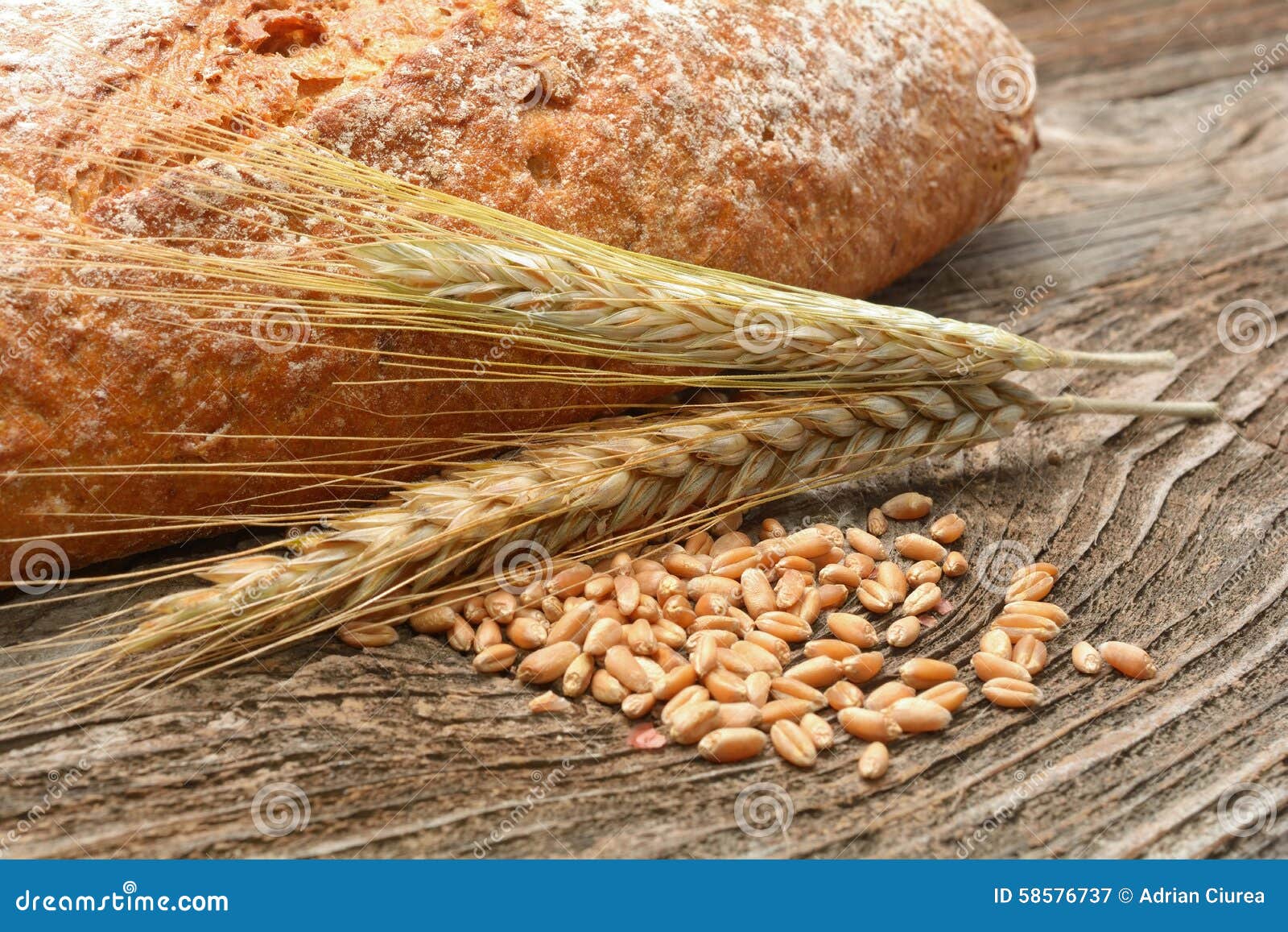 Rustiek brood en tarwe stock afbeelding. Image of liefdadigheid - 58576737