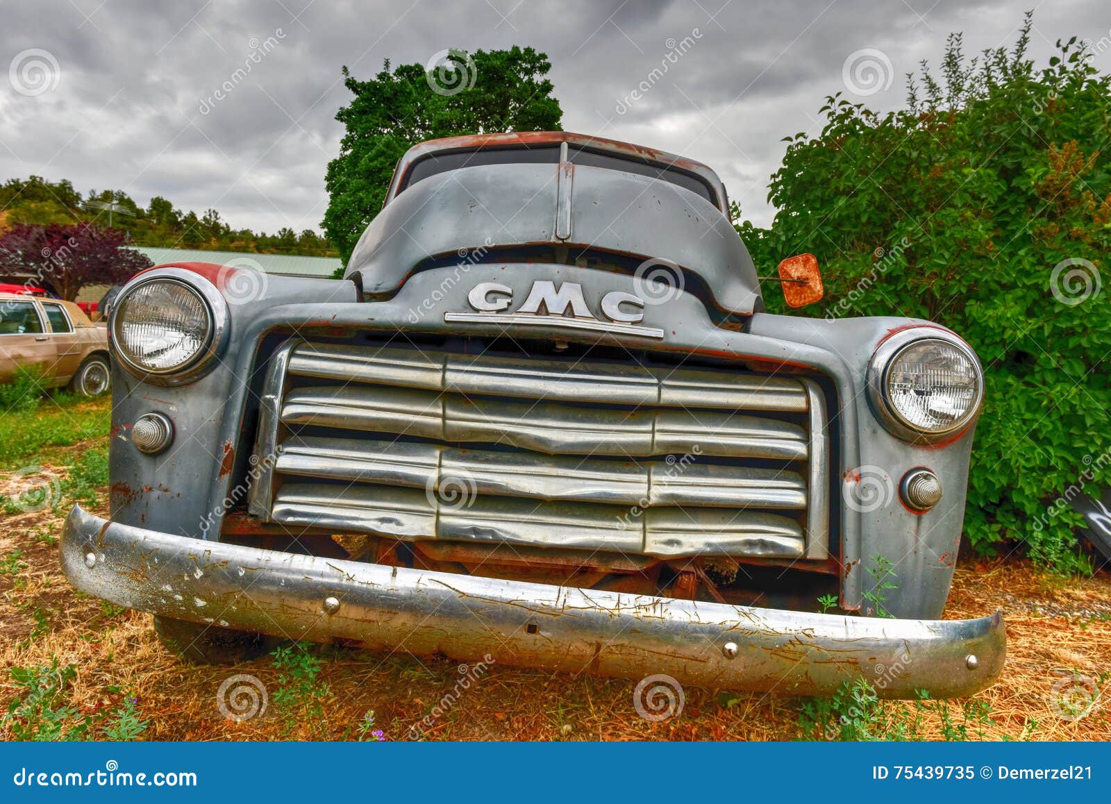 Rusting Car in Junk Yard editorial image. Image of symbol - 75439735