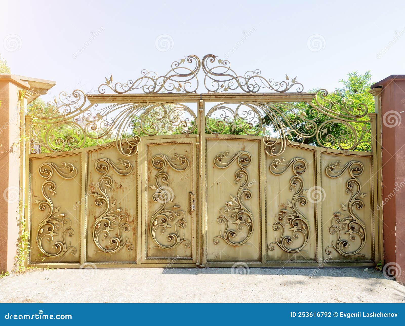 Rusting Gate with Forged Pattern. Iron Gate with Wrought Iron Pattern ...